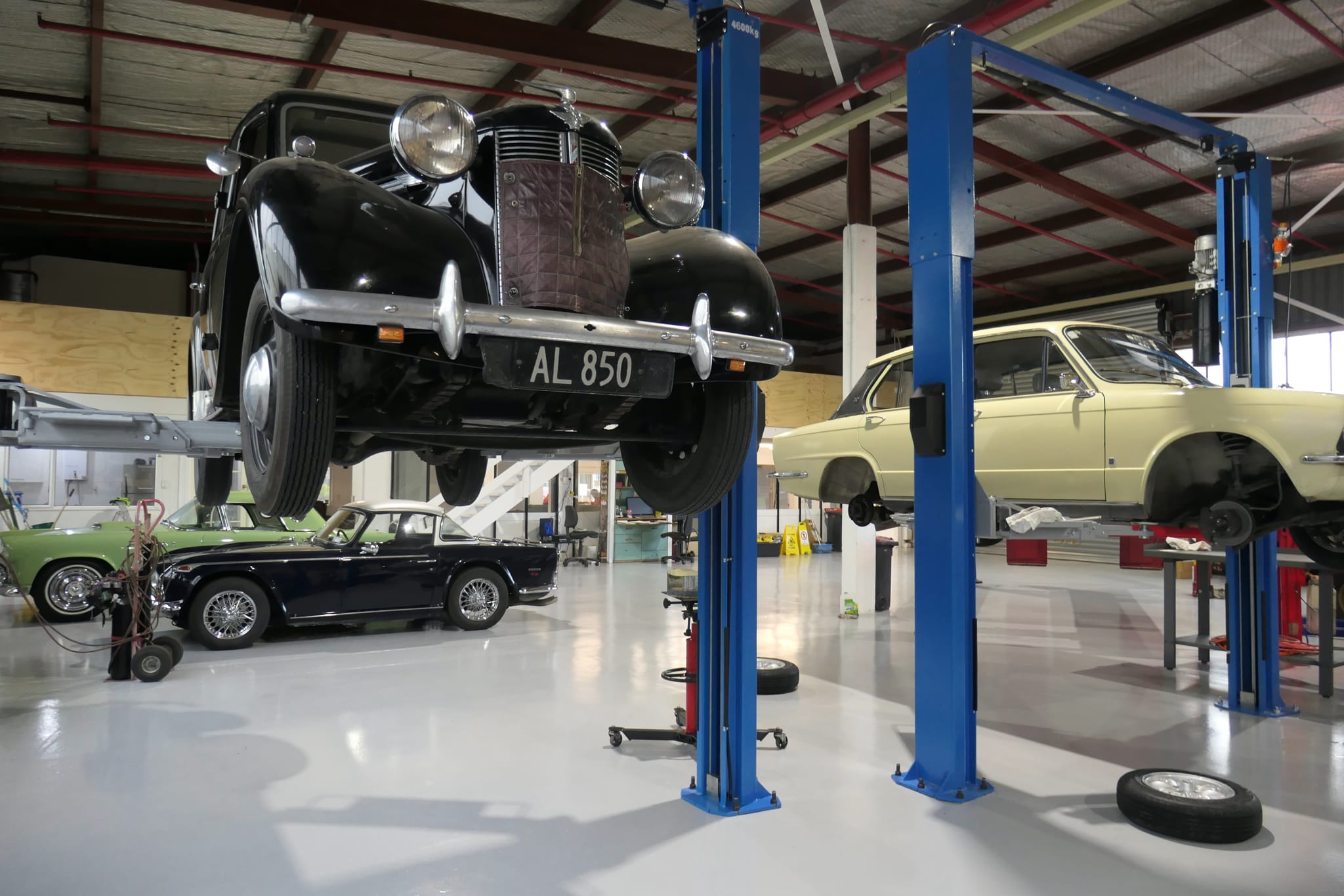 Classic Workshop | Classic Car Repairs | Cars | Bikes | Trucks